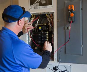 Electrician: Lake Worth, Jupiter, Boynton, Delray, & West Palm Beach, FL